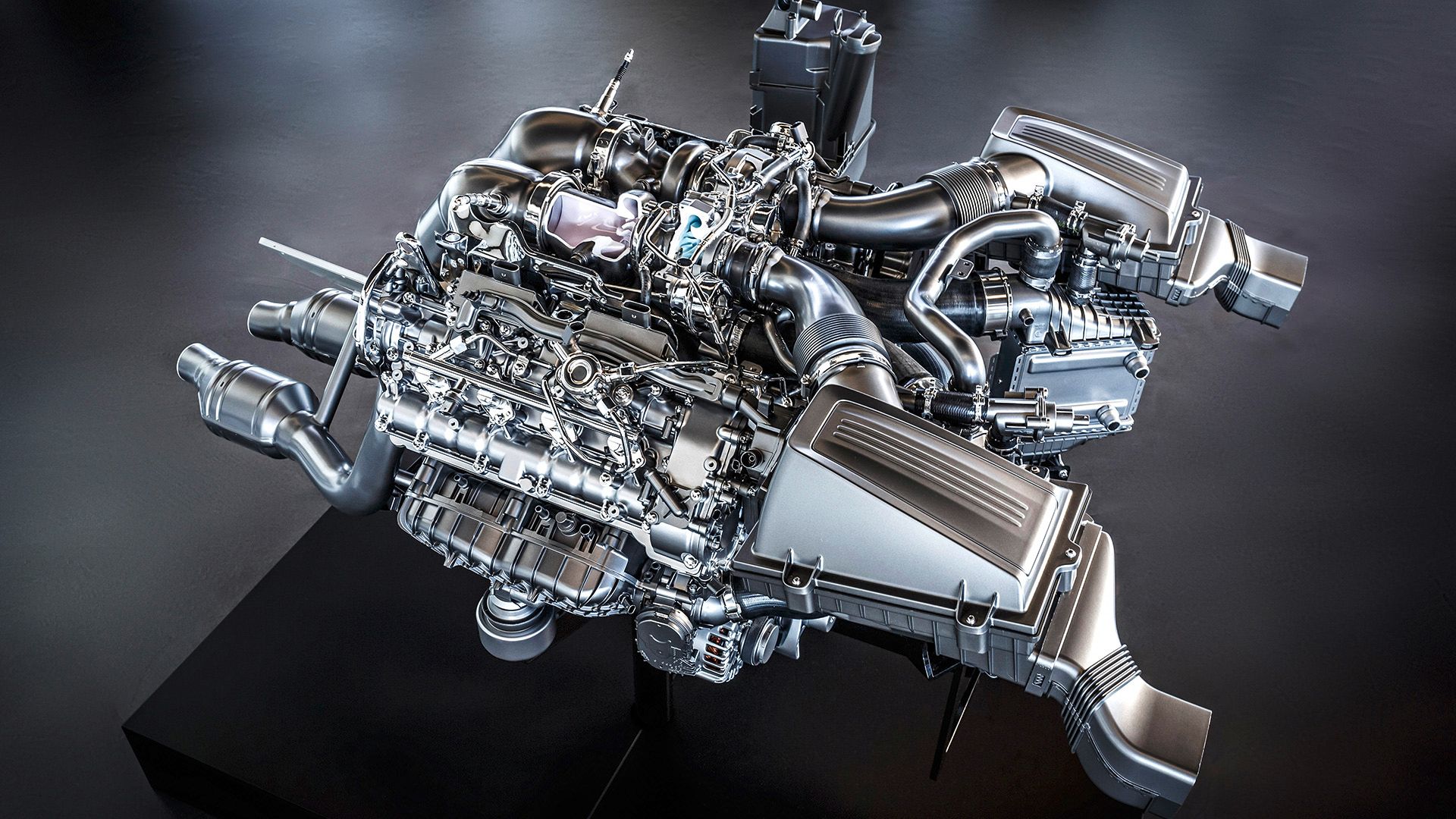 Mercedes-Benz Engine Patent Showcases Flat-Plane Crank V8 That Sounds ...