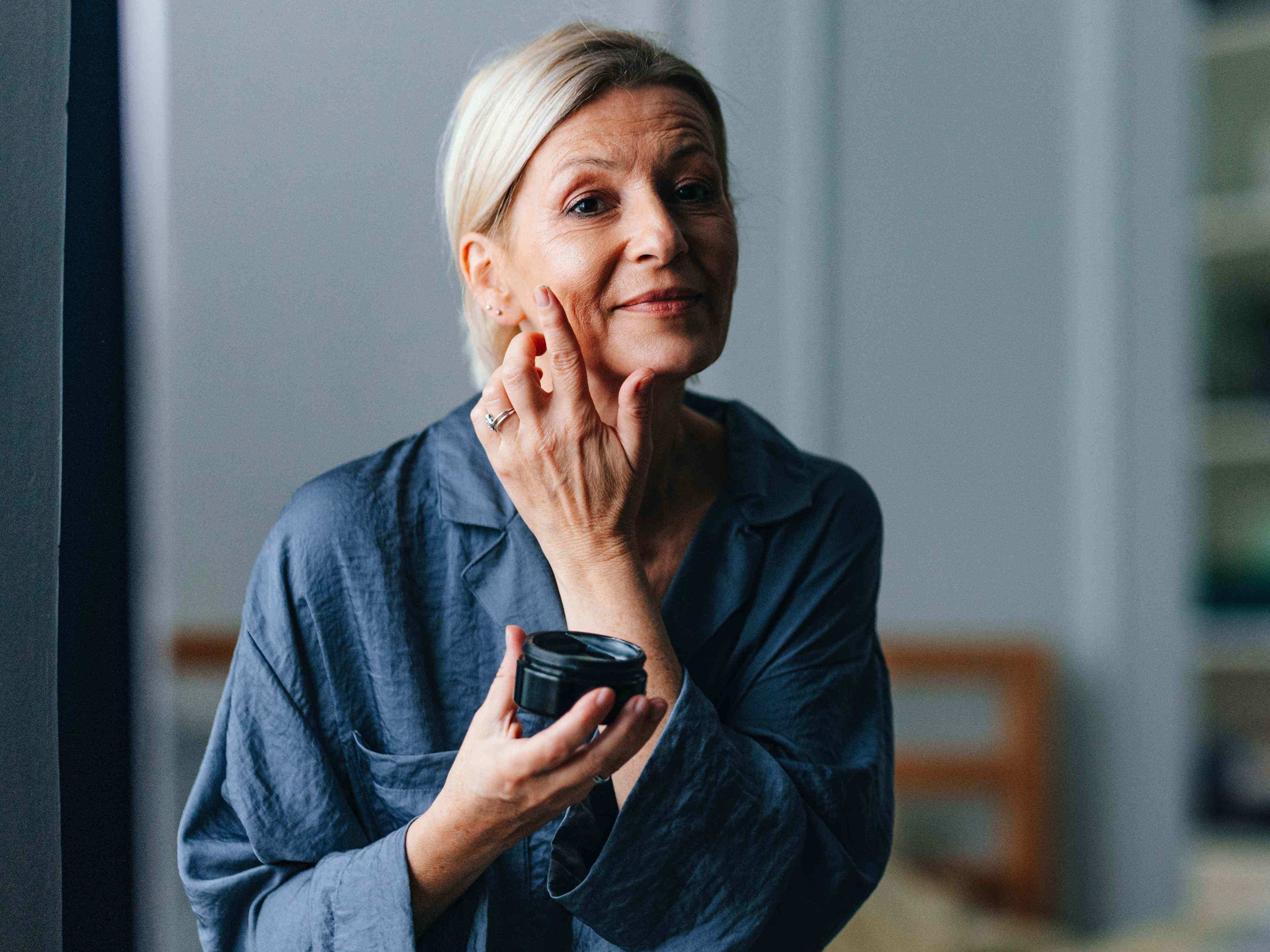 Shoppers in Their 60s Say This $23 Retinol Cream Is the Secret to ...