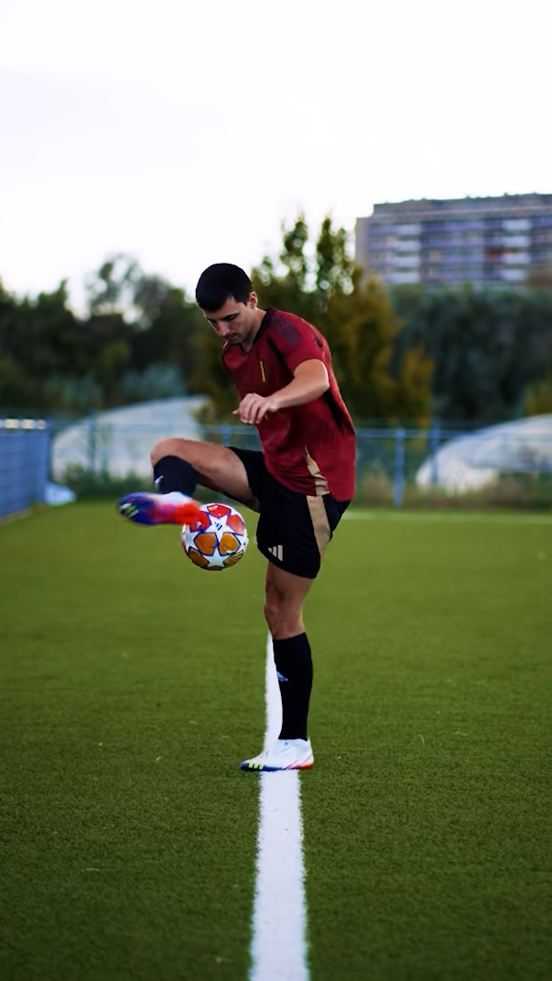 Basic and Creative Ball Juggling Techniques – Soccer