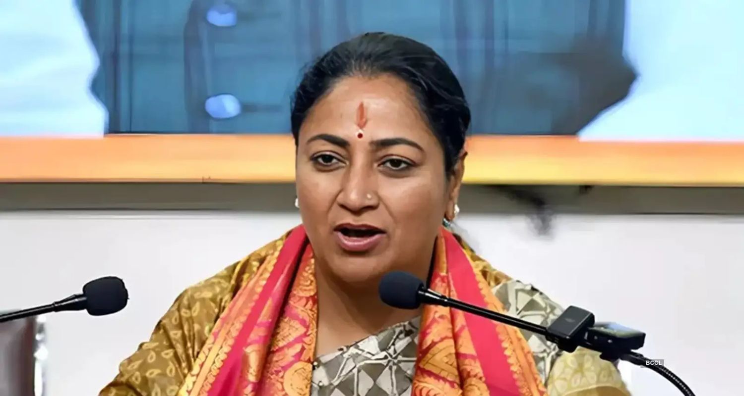 Delhi CM Rekha Gupta 'slapped' by man at public event, attacker detained