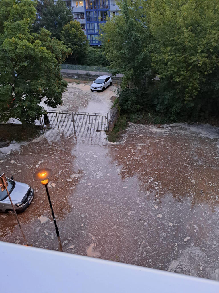 Wasserrohrbruch in Neuruppin: Junckerstraße für Stunden gesperrt ...