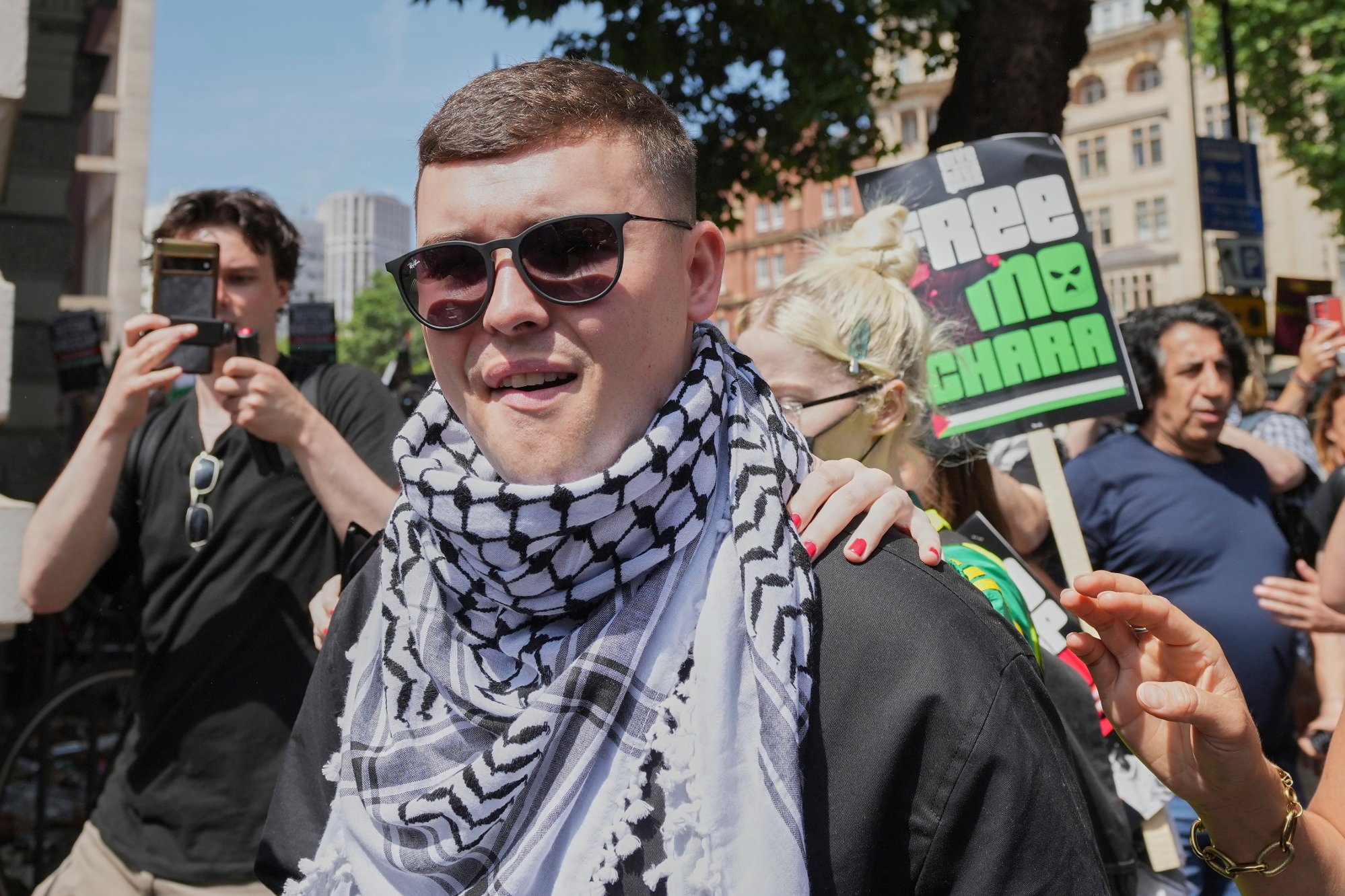 Mo Chara i Kneecap tilbake i retten i dag