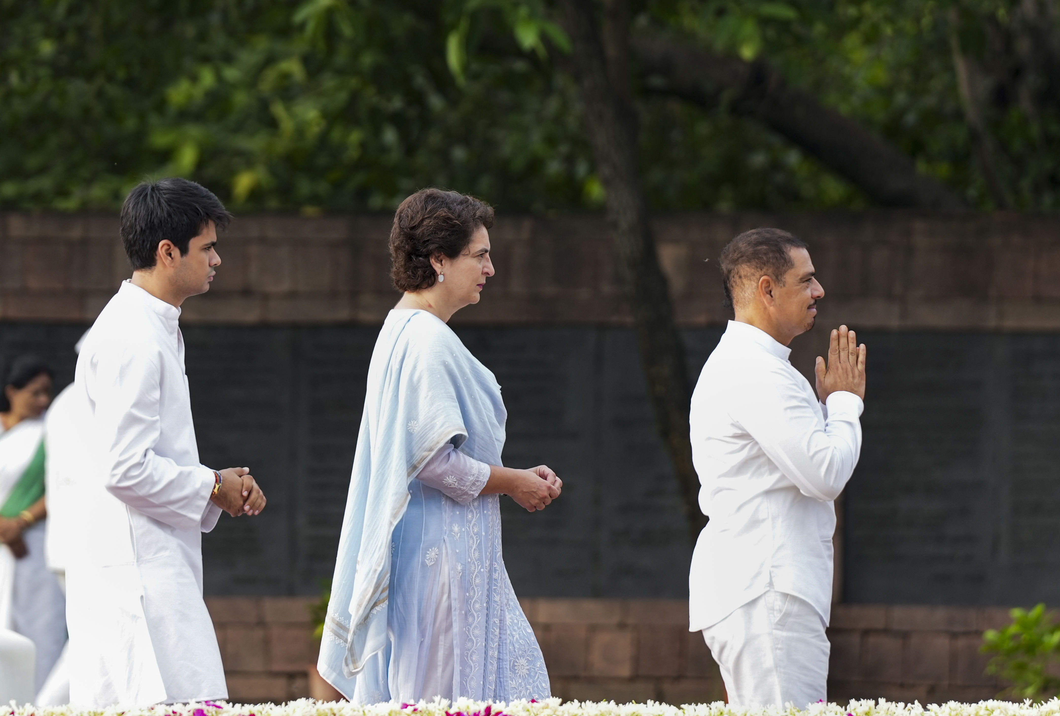 Tributes paid to Rajiv Gandhi on birth anniversary