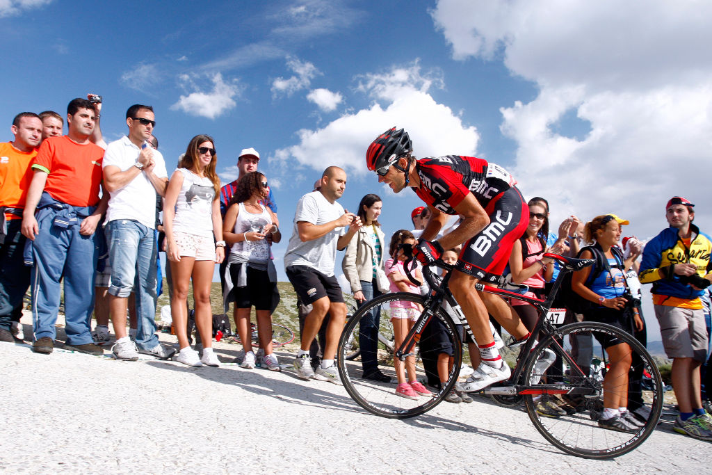 From the fearsome Angliru to a Bola del Mundo – 5 stages that will ...
