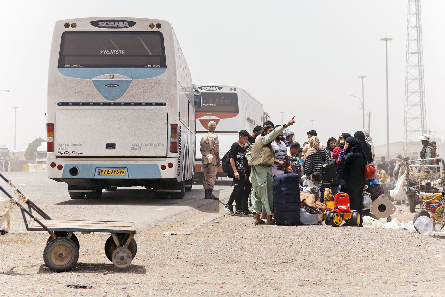 Bus crash kills more than 70 Afghans deported from Iran, including 17 ...