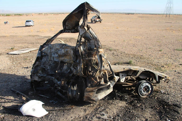 İran’ın sınır dışı ettiği Afgan göçmenleri taşıyan otobüs kaza yaptı ...