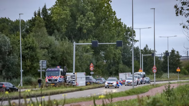 Lichaam van meisje (17) uit Abcoude gevonden in Duivendrecht: 'Omgekomen door misdrijf'