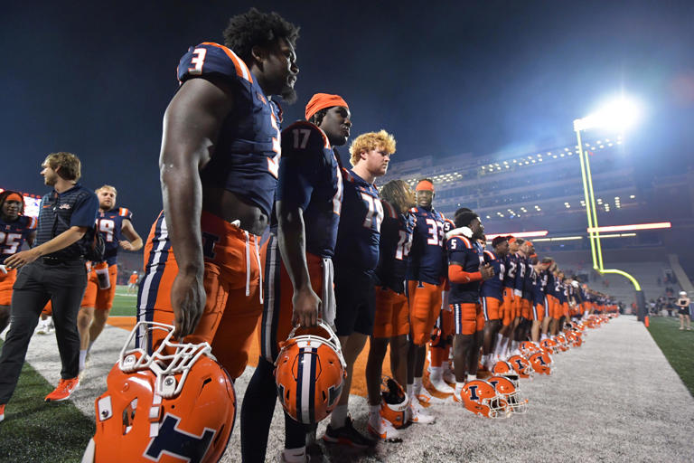 Illinois is the highest ranked college football team without an all ...