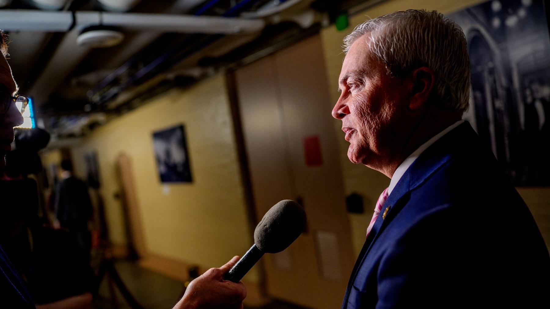 Epstein: The Justice Department finally agrees to hand over the files ...