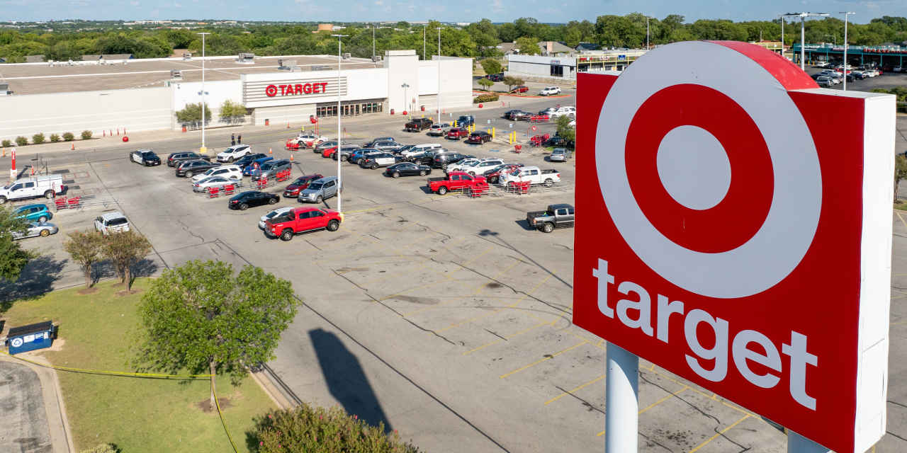 Target hires a veteran as its new CEO, as it tries to turn itself ...