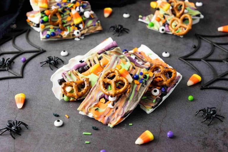 21 Party Recipes That Scream Halloween Without Just Dumping Candy in a Bowl