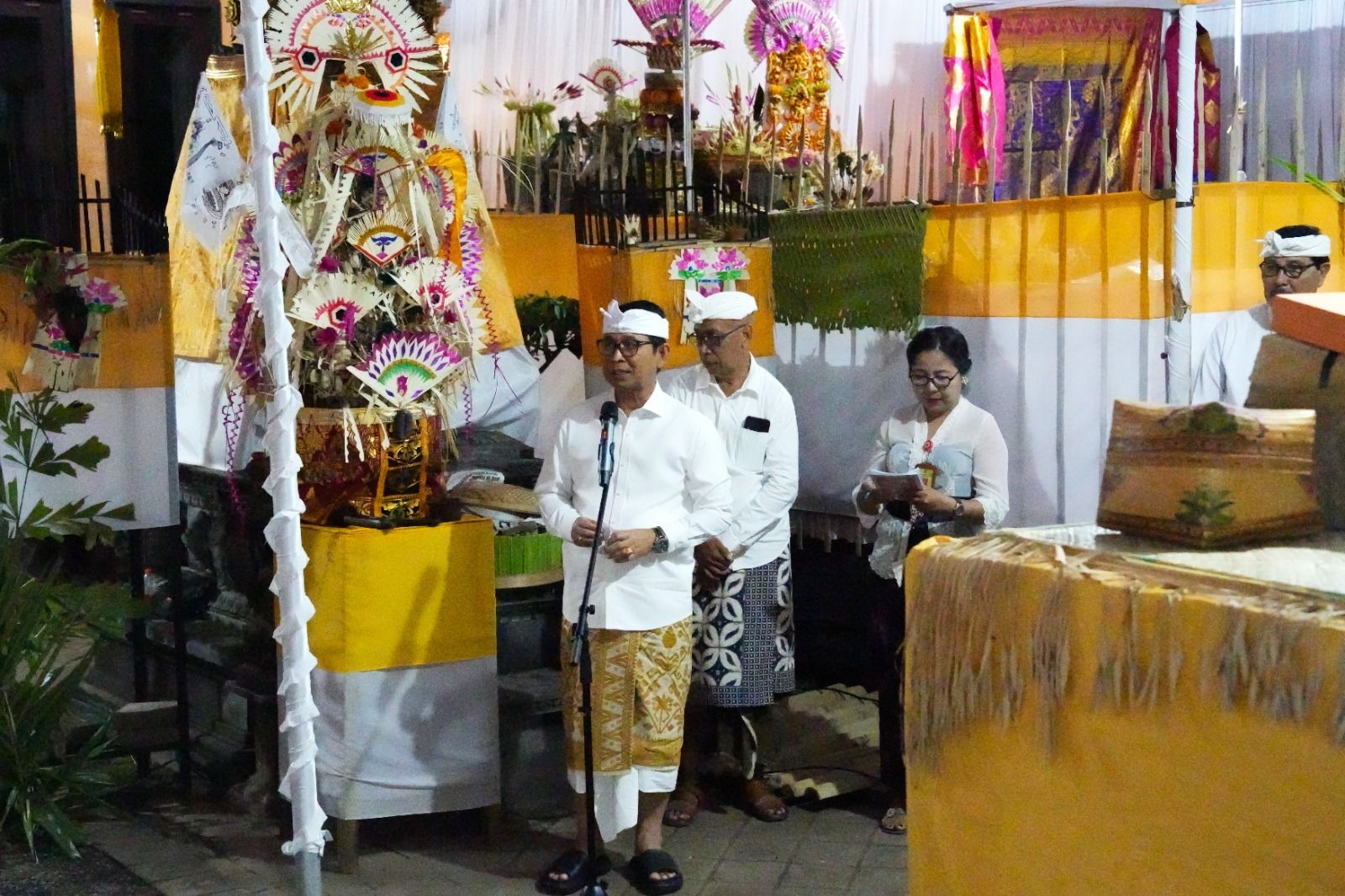 Bupati Badung Adi Arnawa Hadiri Upacara Rsi Yadnya Apodgala Dwijati