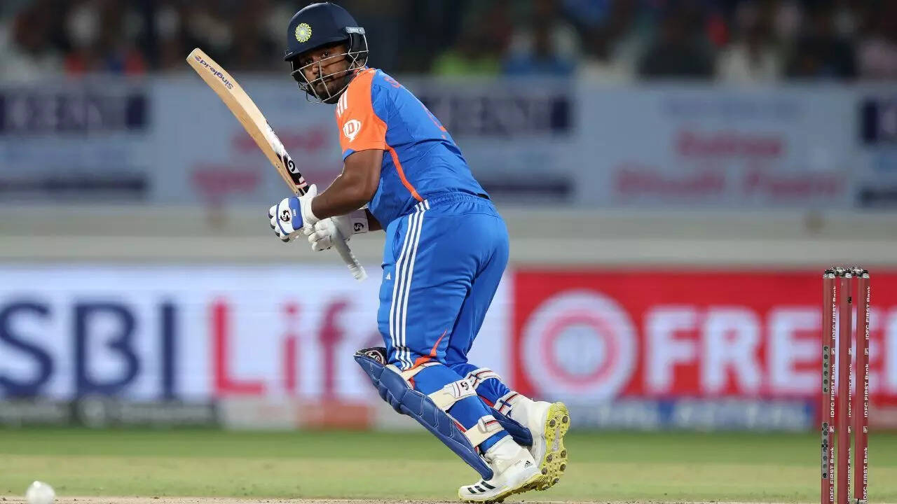 Asia Cup: 'Sanju's place is under threat' - Shubman Gill's inclusion leaves Samson in an ...