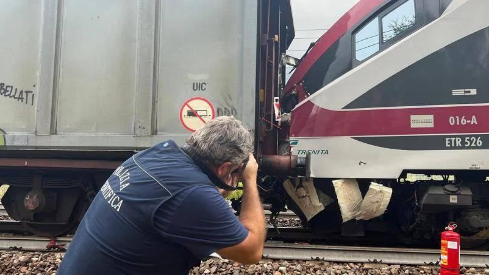 Trento, scontro tra due treni: tre feriti lievi. Circolazione sospesa ...