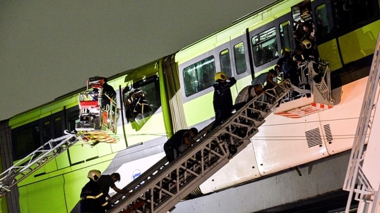Mumbai rain live updates: Monorail resumes operations following night ...