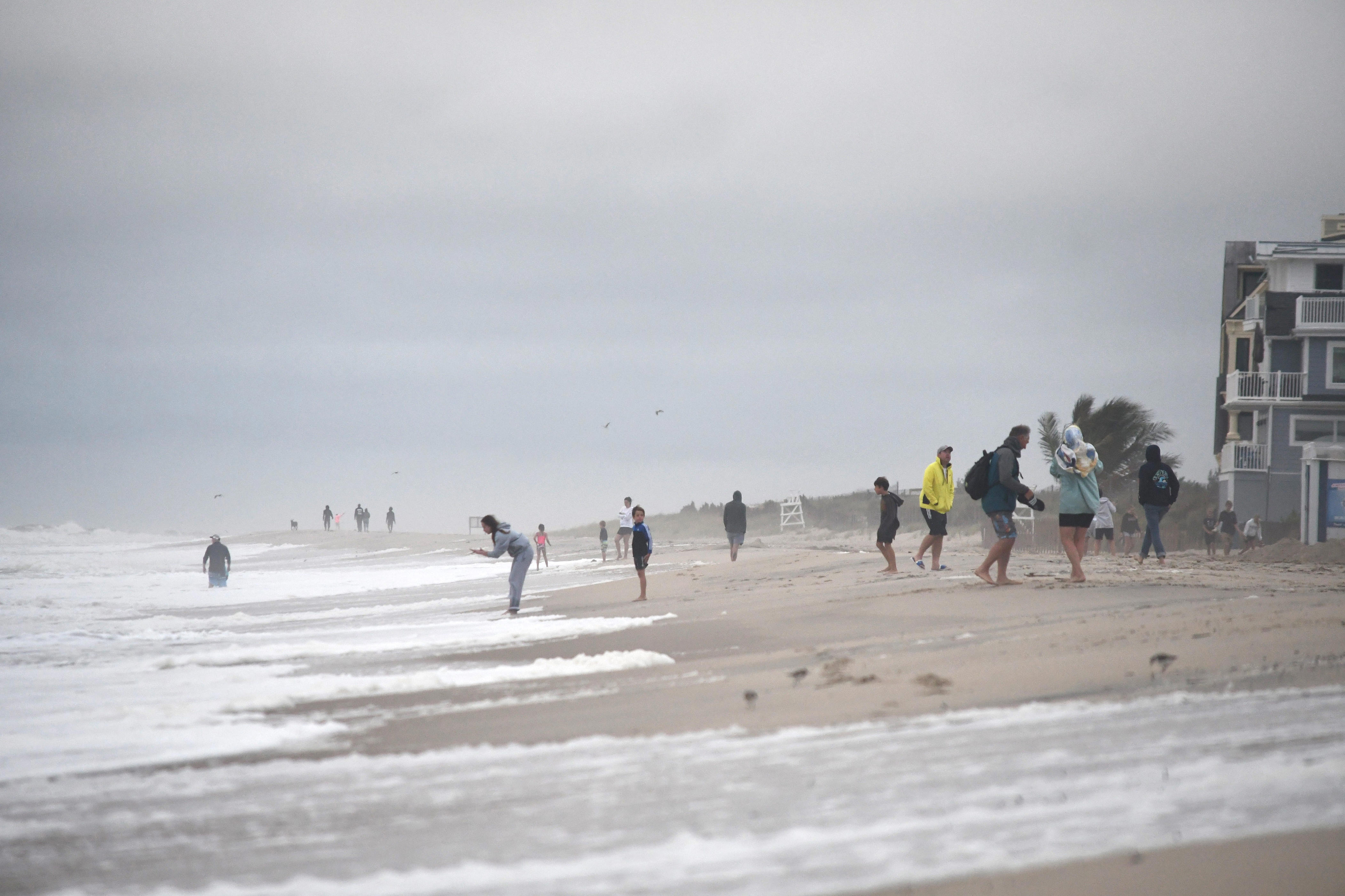 Delaware beaches close to swimmers again due to rough surf, rip tides ...