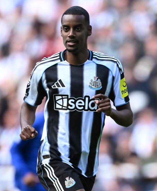 Mercato. Le torchon brûle entre Newcastle et Alexander Isak, qui ...