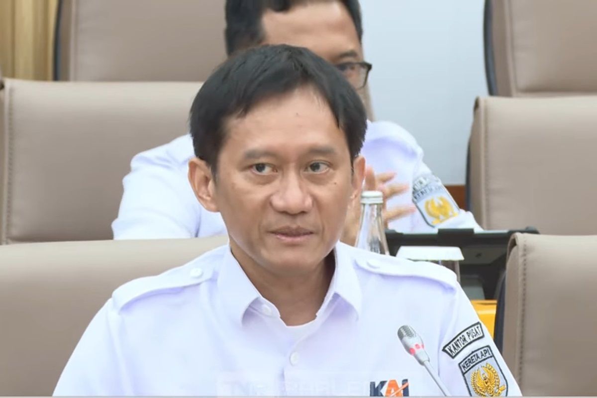 Dirut KAI Bobby Rasyidin Sebut Kereta Api Petani dan Pedagang Sedang ...