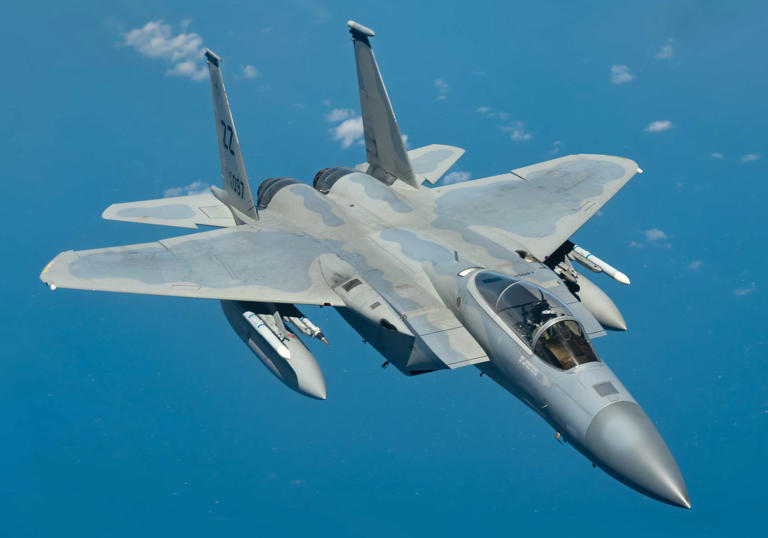 Why the F‑15 Eagle Still Rules America’s Skies at Mach 2.5