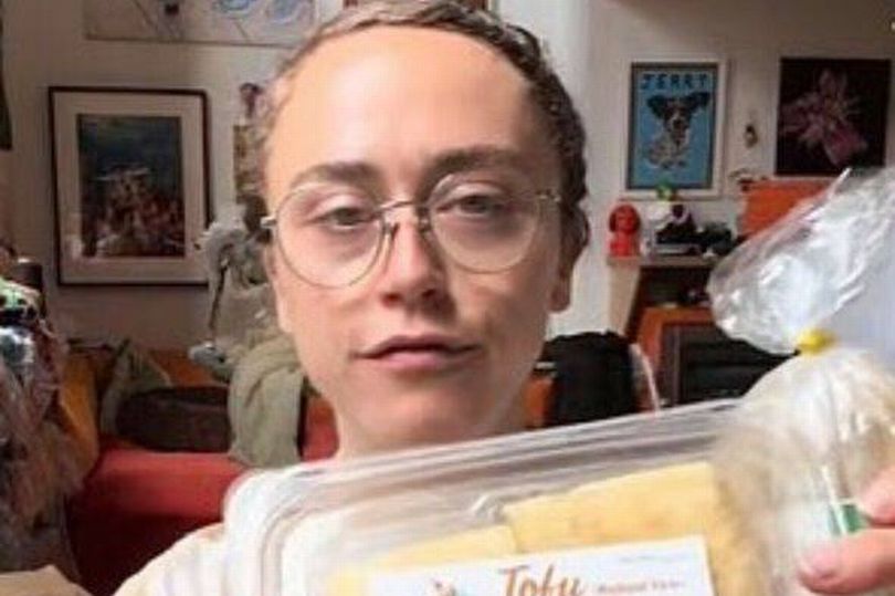 Kamala Harris's stepdaughter receives backlash from MAGA for crying ...