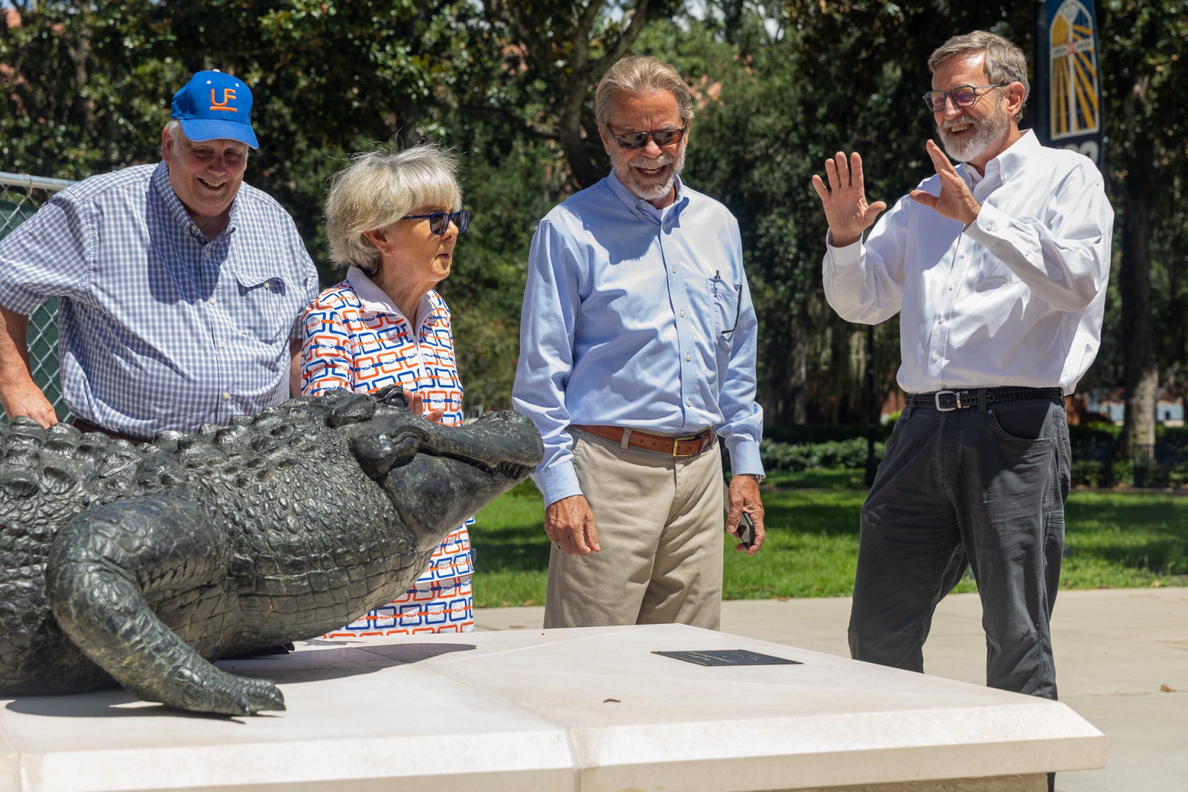 Lake Wales sculptor's alligator earns long-awaited display on ...