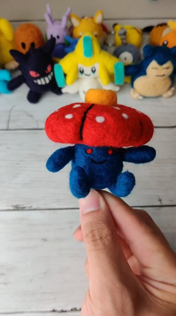 Pokémon Wool Art: Vileplume in Needlefelted Form