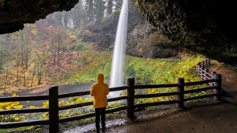 11 of the Best Waterfall Trails in the U.S.