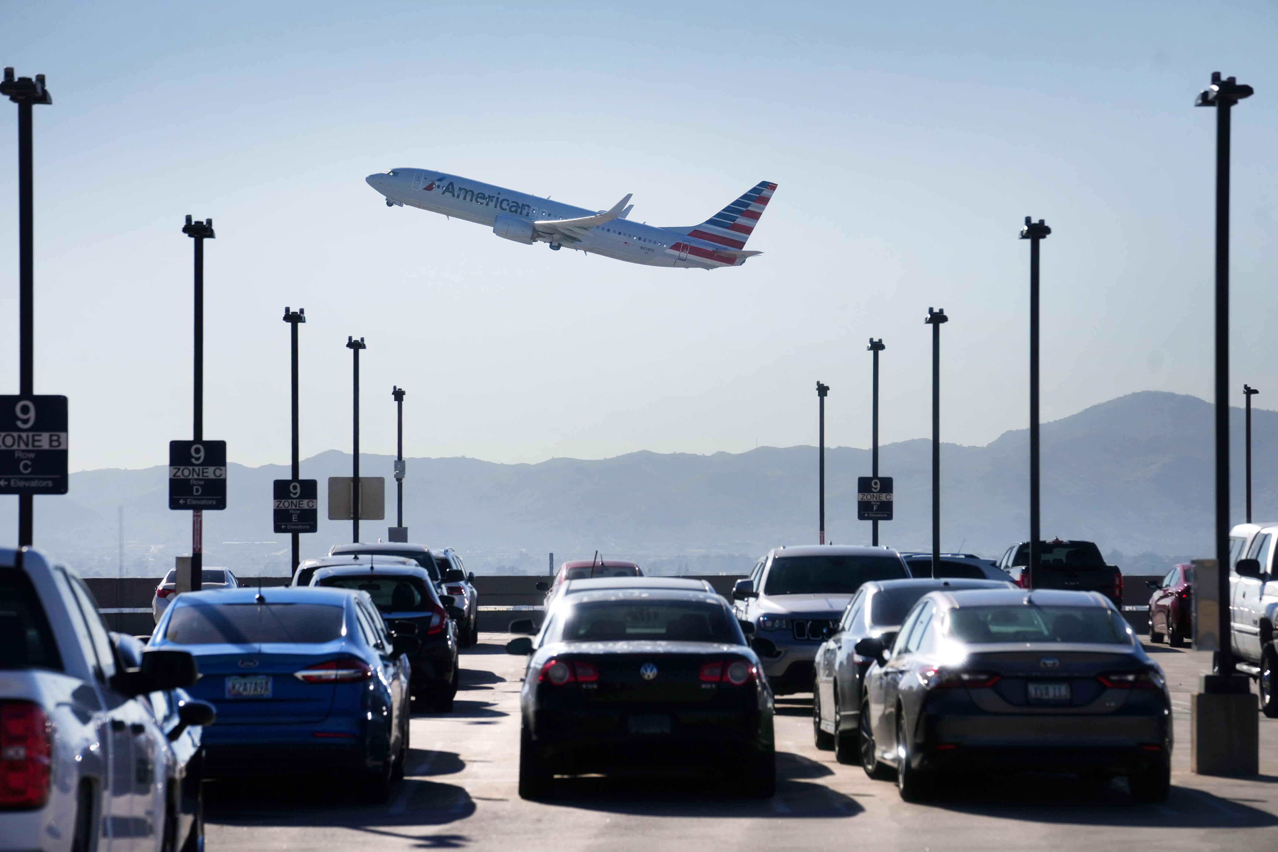 Sky Harbor debuts new parking system in time for holiday getaways