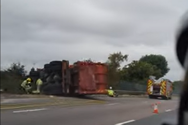Driver suffers 'minor injuries' after HGV overturns in M6 Cheshire smash