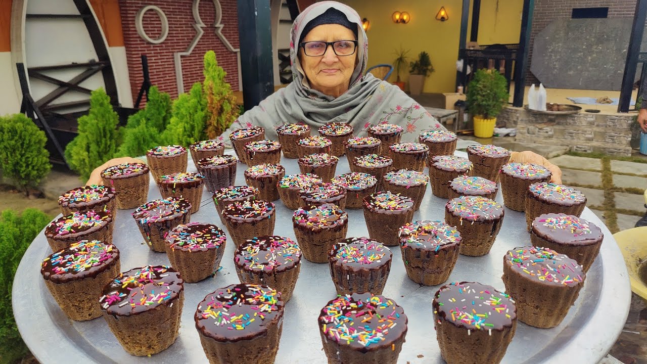 Village-Style Oreo Chocolate Cupcakes Made from Scratch