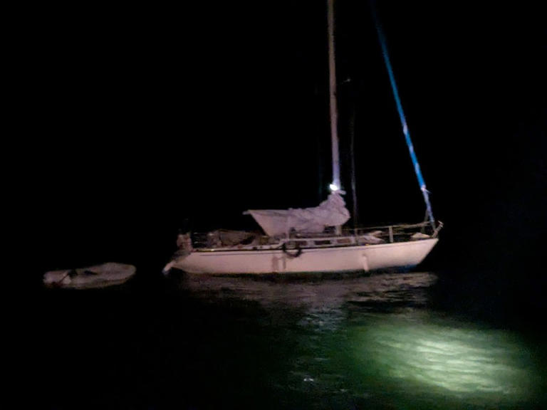 Coast Guard assists disabled boat near Ossabaw Island