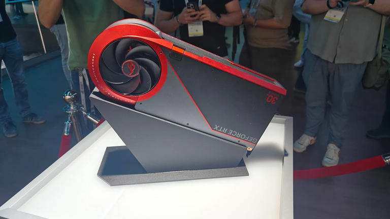This RTX 5090 graphics card draws up to 800W and looks like a model ...
