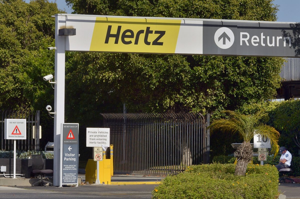 Hertz to sell used vehicles through Amazon