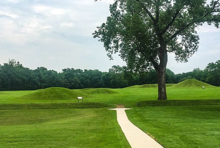 15 Earthworks And Items In Ohio That Took Centuries To Understand