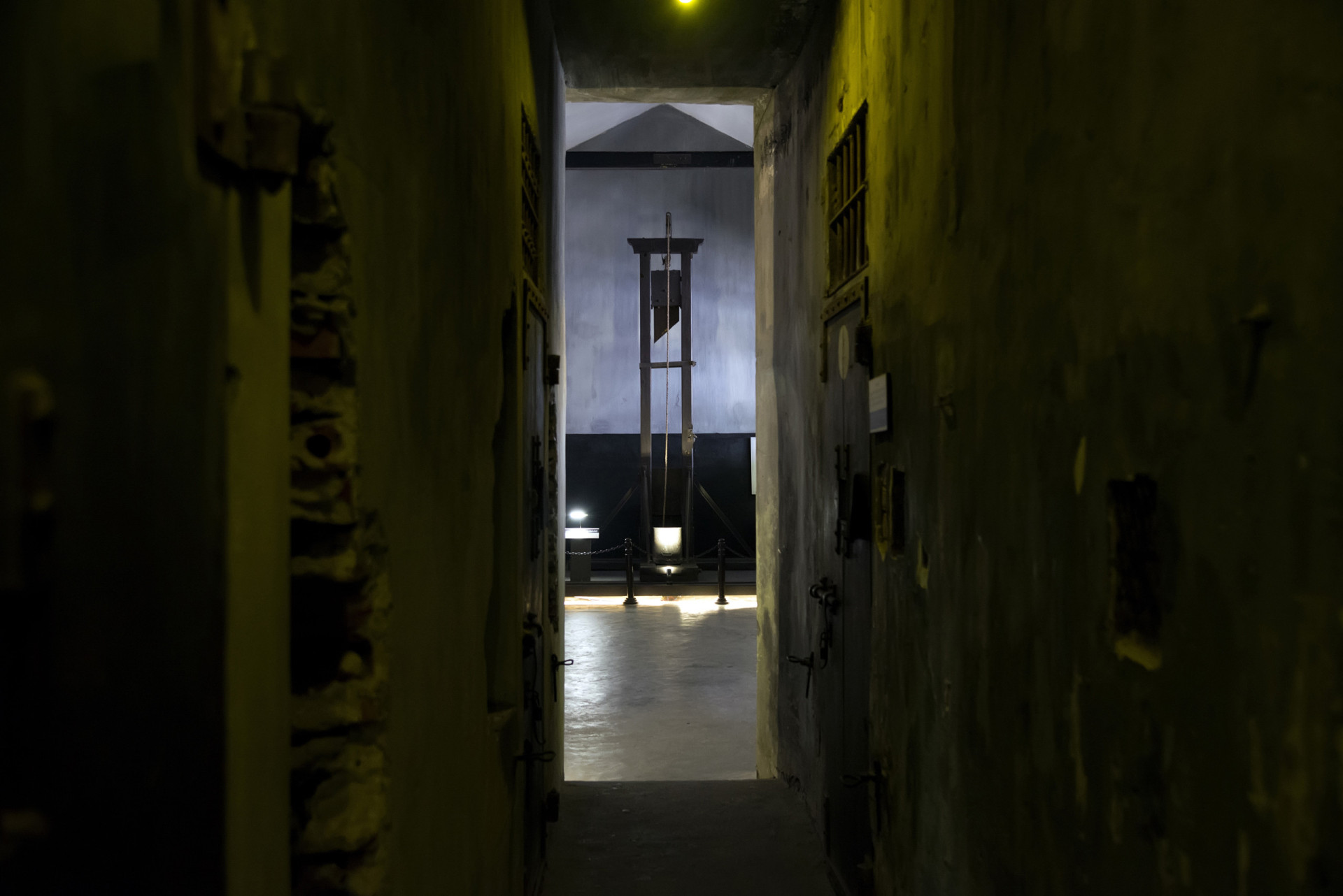 The Guillotine: The ultimate execution device