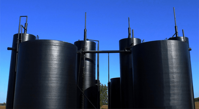 U.S. Crude Stockpiles Fall Sharply, Exceeding Expectations