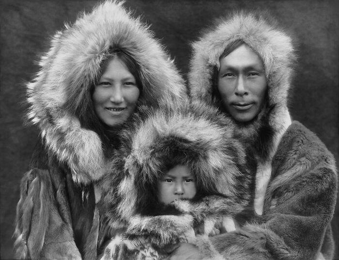 50 Vintage Native American Family Photos That Will Fascinate You