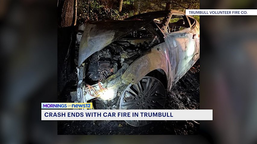 Driver runs from fiery crash on Merritt Parkway in Trumbull