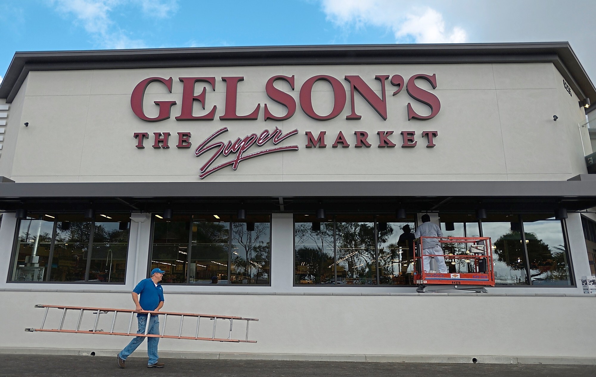 Gelson’s reaches tentative deal with 2,000 union workers