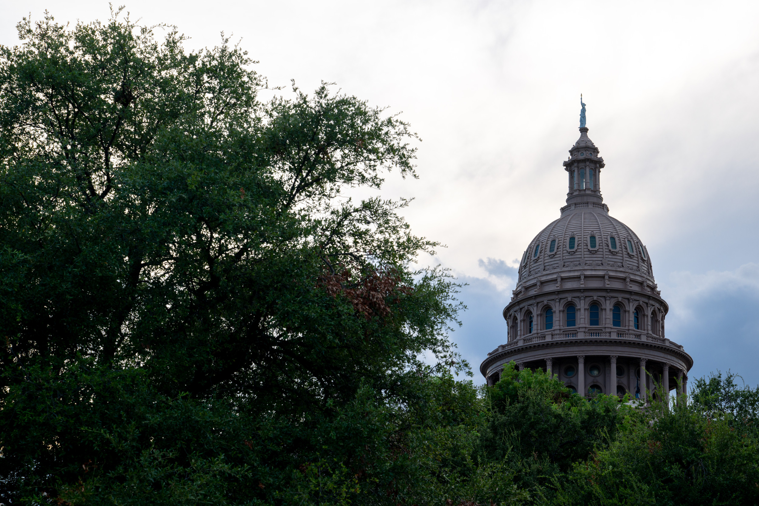 GOP-led Texas House votes to advance redistricting map