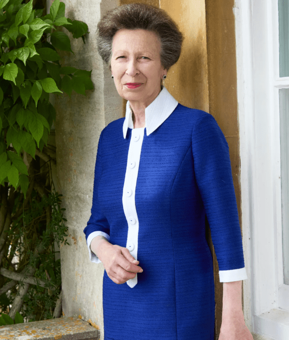 Buckingham Palace Just Posted Childhood Photos of Princess Anne-and ...