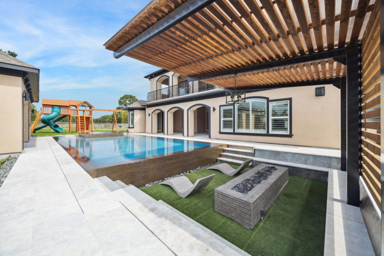 NFL’s Will Jackson and his ‘Heart & Hustle’ star wife want $2.5M for ...