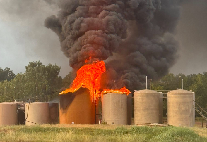 Lightning causes tank battery fire in McClain County