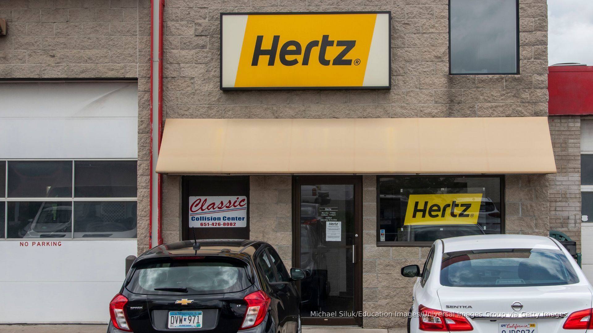 Hertz teams up with Amazon to sell used cars