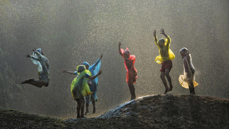 World's biggest photograph contest reveals top ten images from a ...