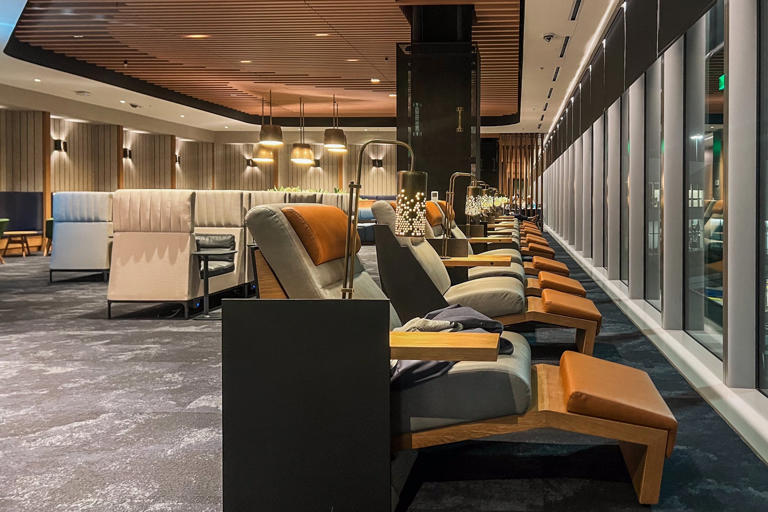 Alaska Airlines launches new Summit card with premium perks and a ...