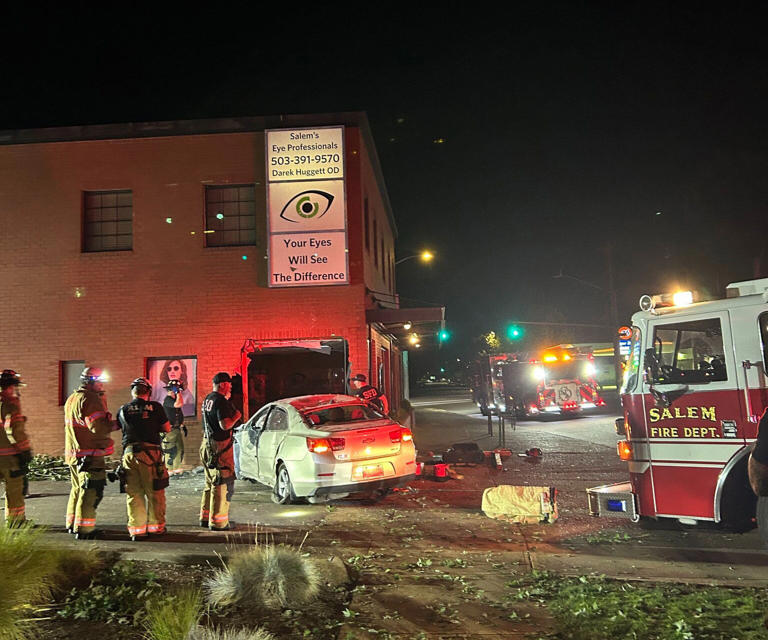 Driver causes $20K in damage after crashing into Salem building