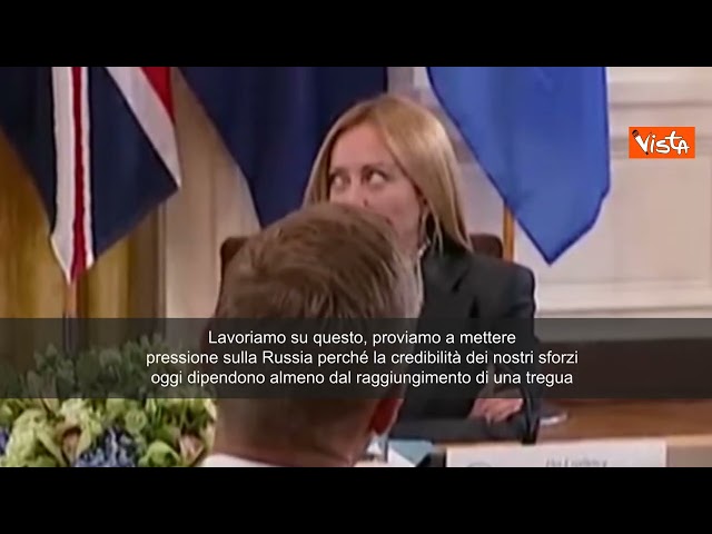 Meloni alza occhi al cielo quando Merz spiega a Trump guerra in Ucraina ...