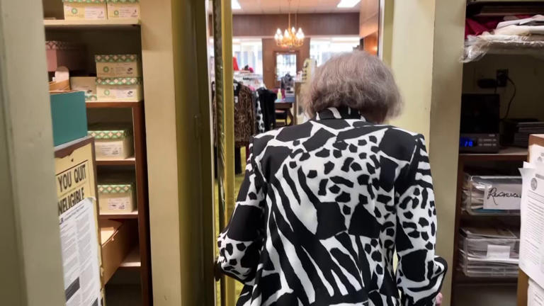 ‘I never want to retire’: 95-year-old Midlands woman still operates her ...