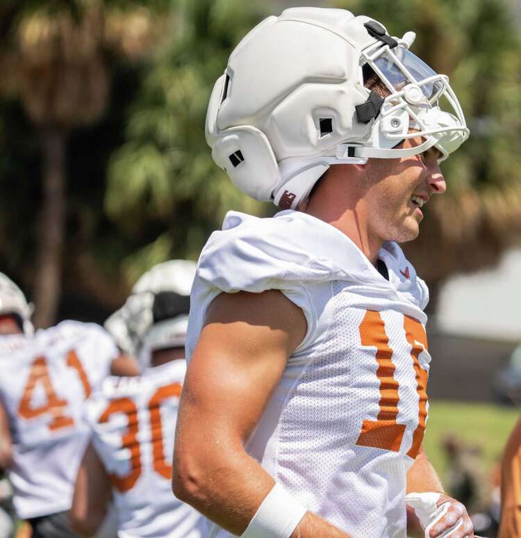 Ethan Burke, Trey Moore among the crucial defensive players for Texas ...